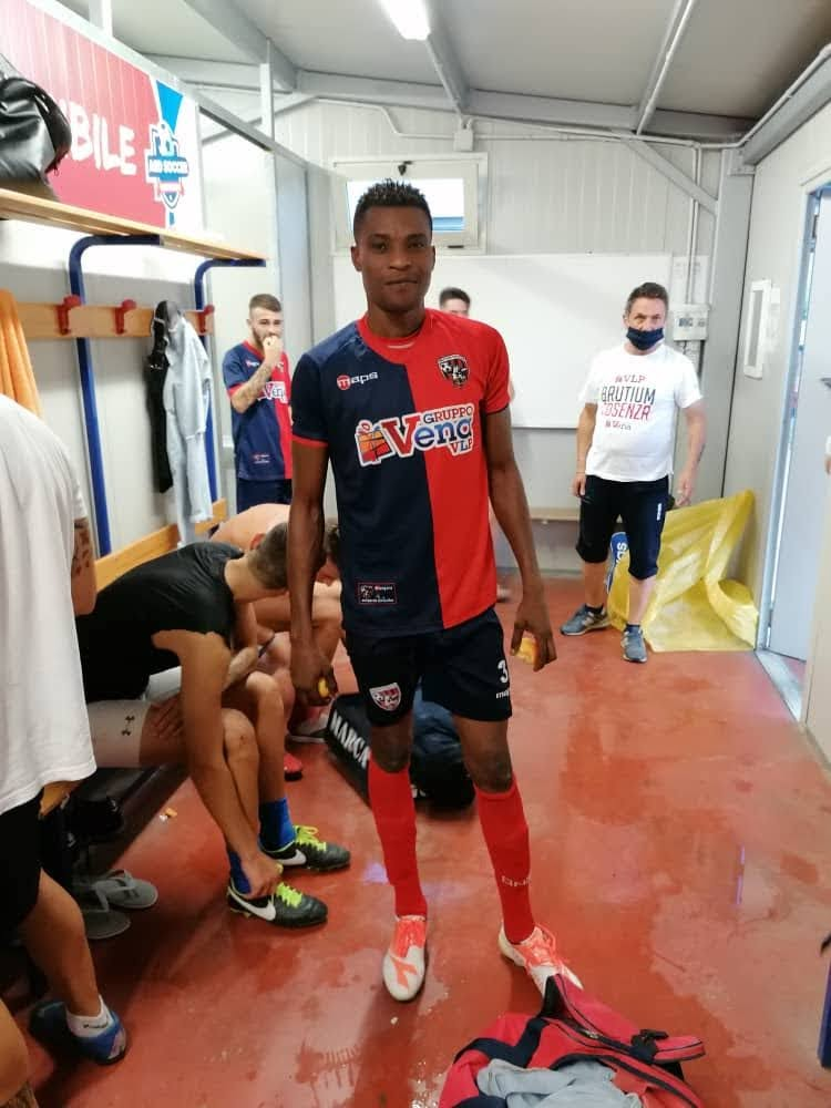 Fayoseh John Fashanu - Carriera - stagioni, presenze, goal ...